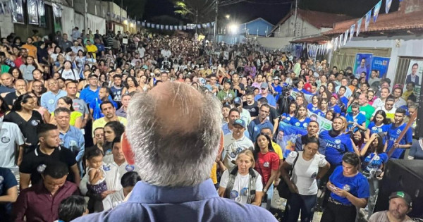 Em comício com milhares de pessoas, Dimas mostra respaldo de Araguaína ...